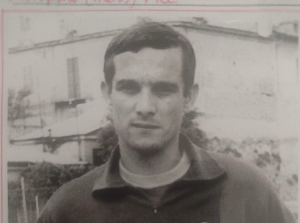 Addio a Michele Tarallo, storico centravanti del Manfredonia e del ...